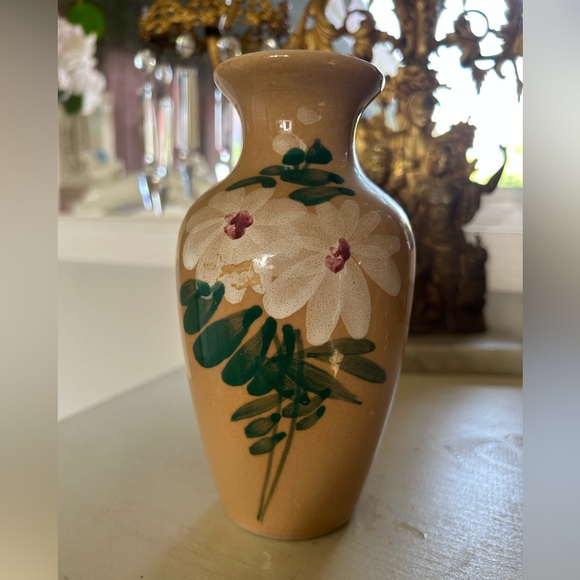Vintage | Accents | Vintage Small Daisy Pottery Vase Hand Painted ...